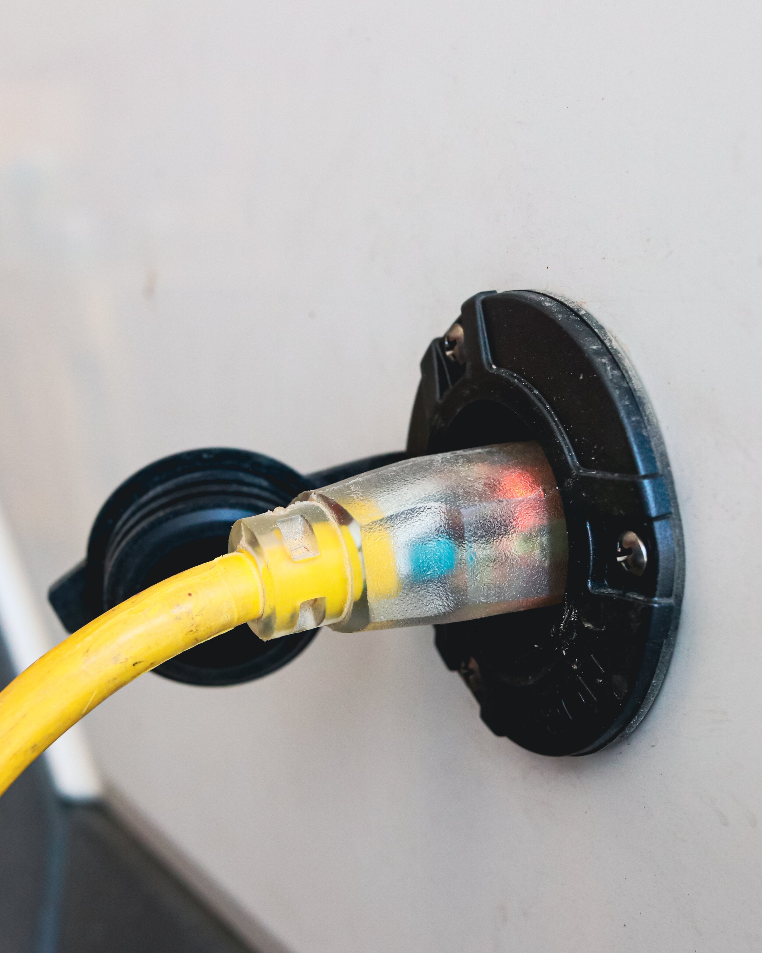 [REVIEW] NOCO 15A AC Inlet (GCP1) – Featherbuilt