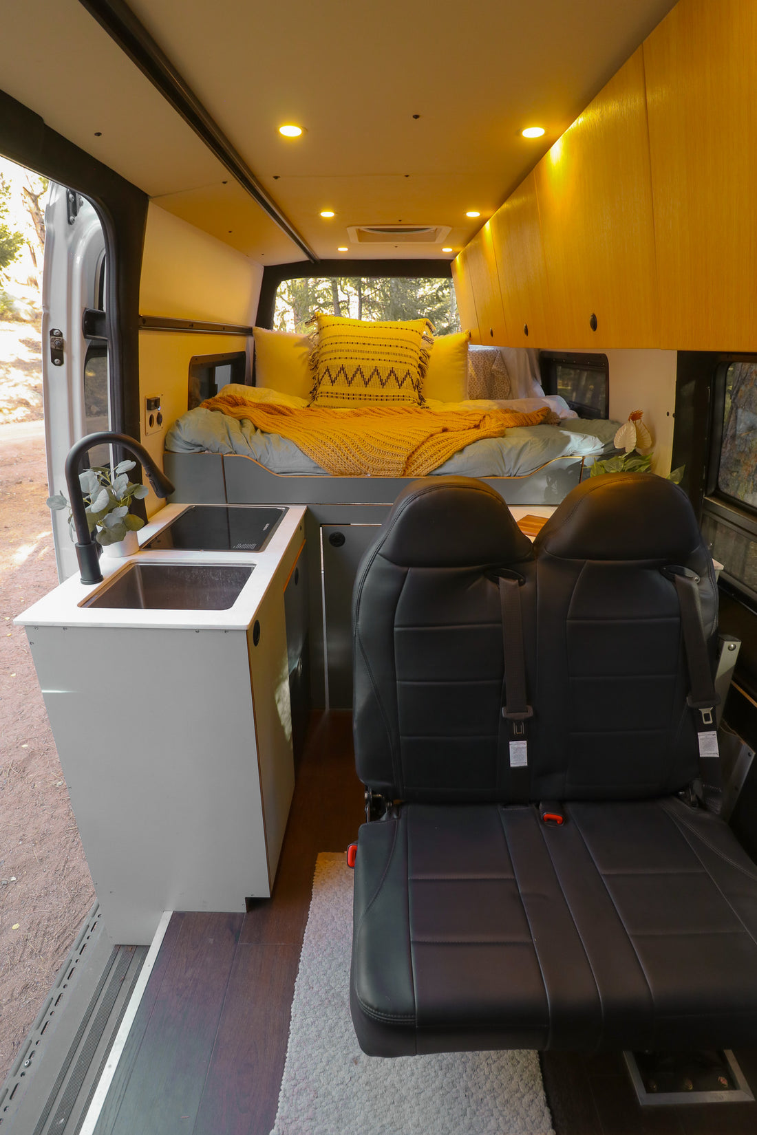 FEATHERBUILT – Featherbuilt