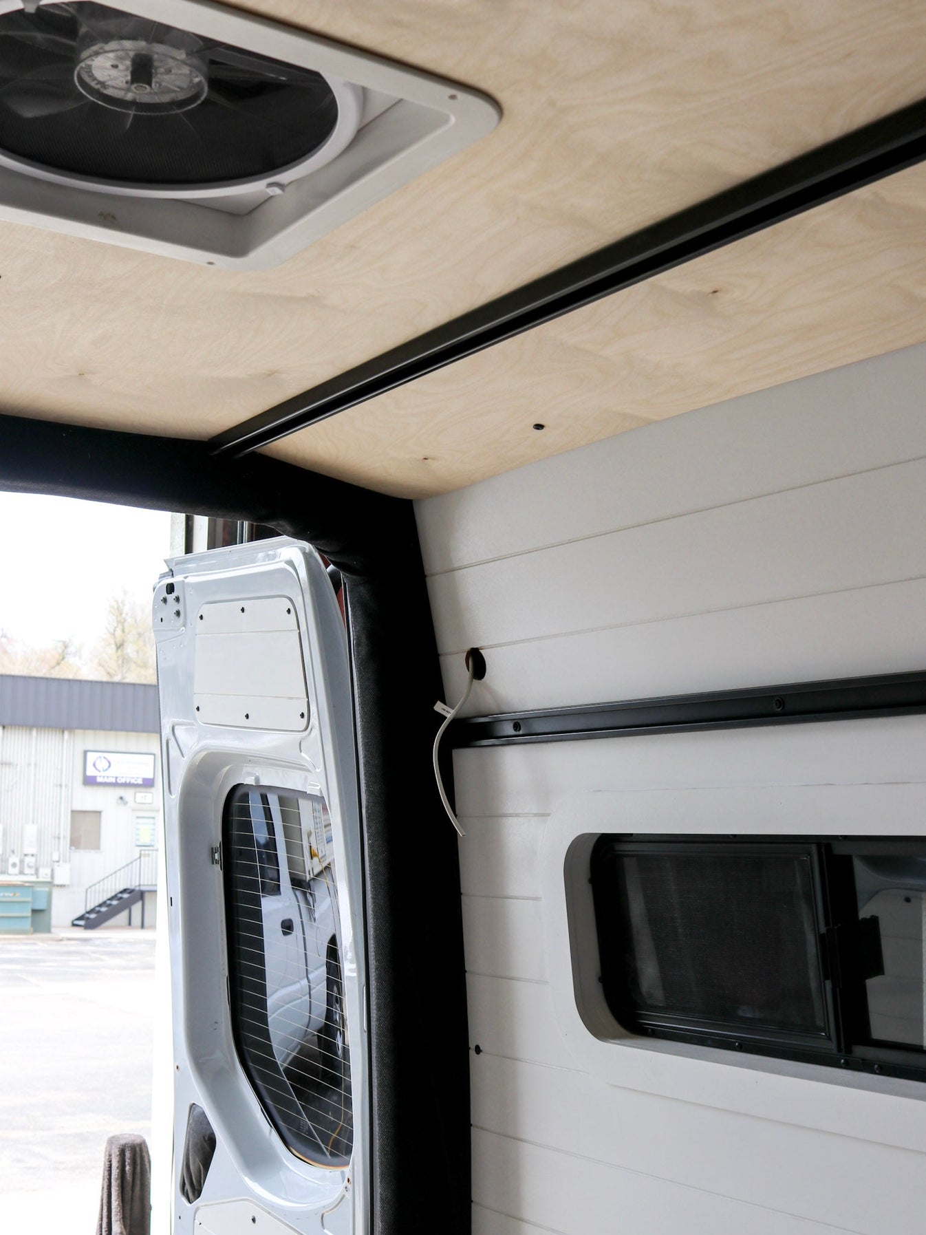 Sprinter 144 Ceiling Panel Kit – Featherbuilt