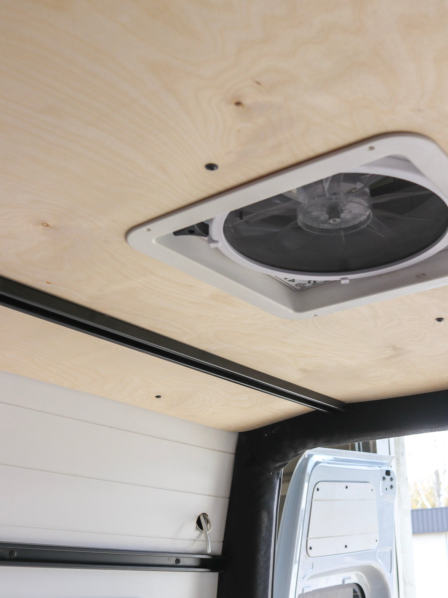 Sprinter 144 Ceiling Panel Kit – Featherbuilt