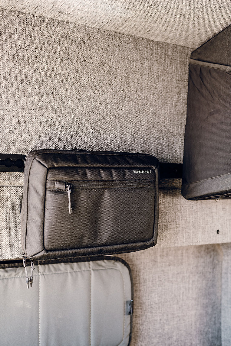 Wall Mounted Stow Away Bag – Featherbuilt